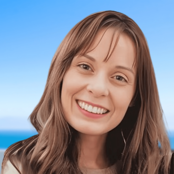 Lindsay Hall, AMFT | Beachside Teen Treatment Center