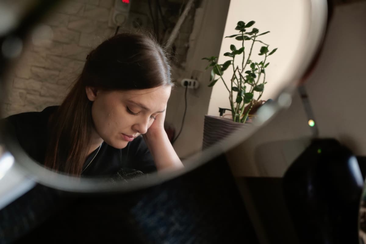 Why Do Teens Cut Themselves? - Beachside Teen Treatment Center